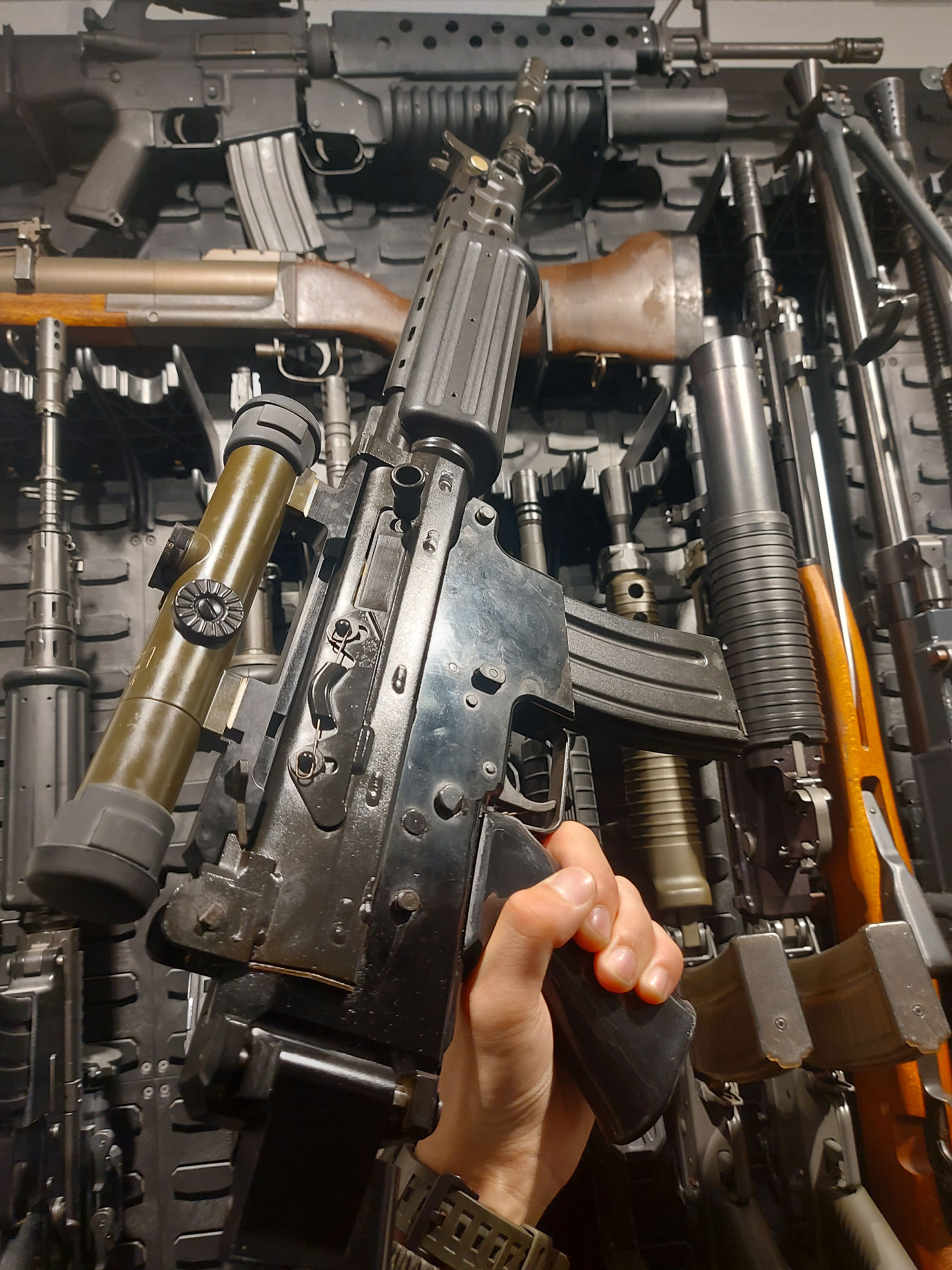 Weaponsandhistory - Private gun collection