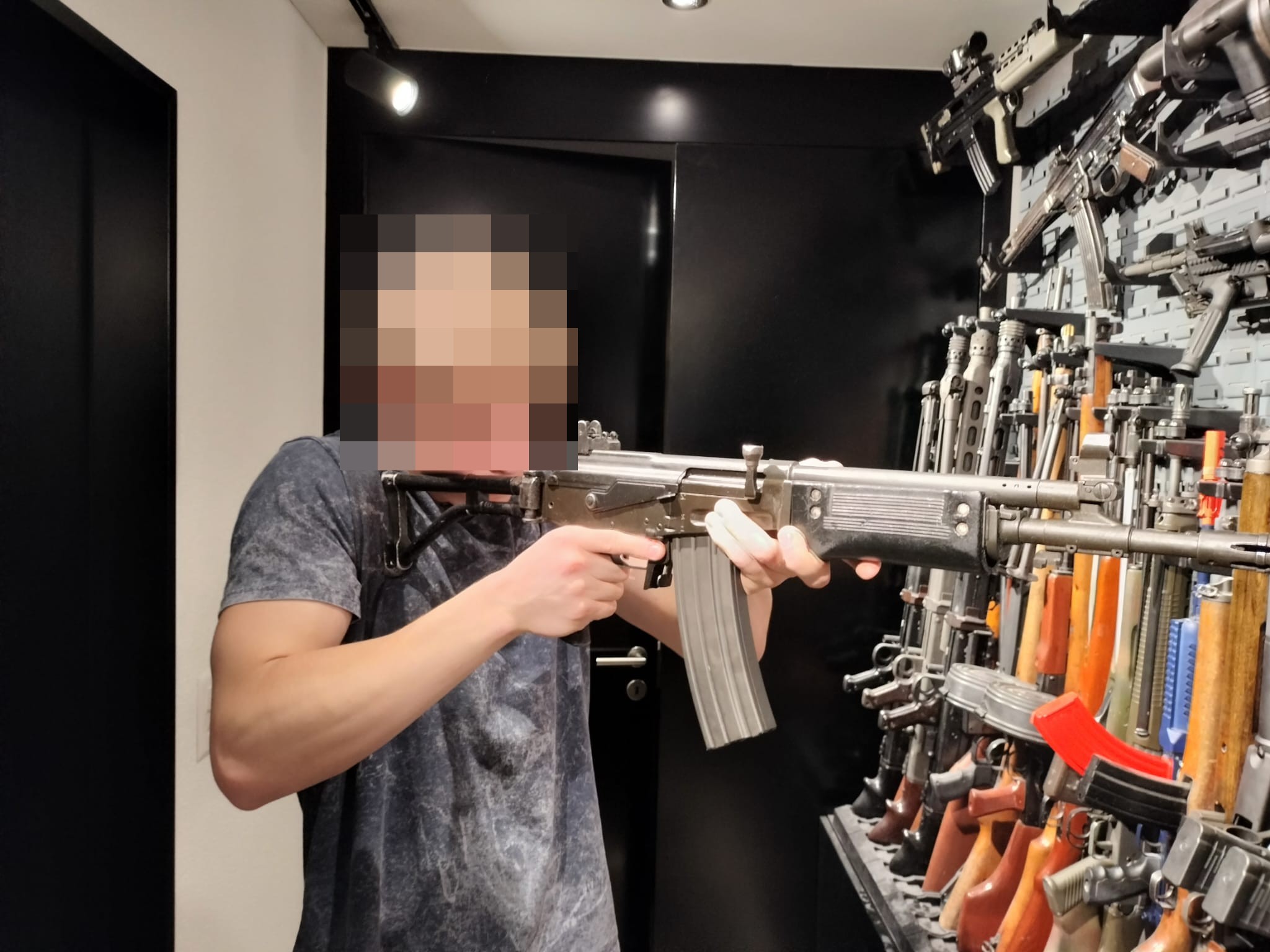 Weaponsandhistory - Private gun collection