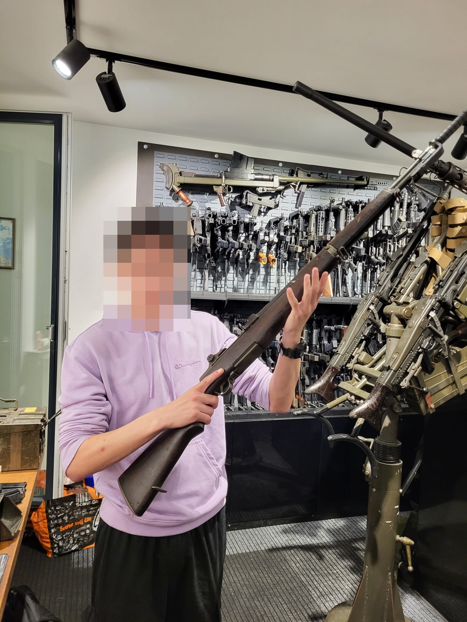 Weaponsandhistory - Private gun collection